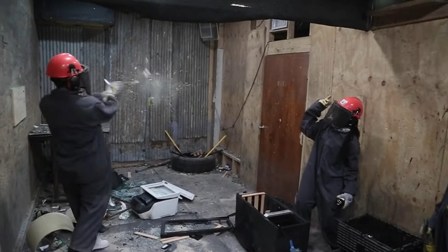 Rage Rooms 101 - Everything You Need To Know! | Rage Roomly